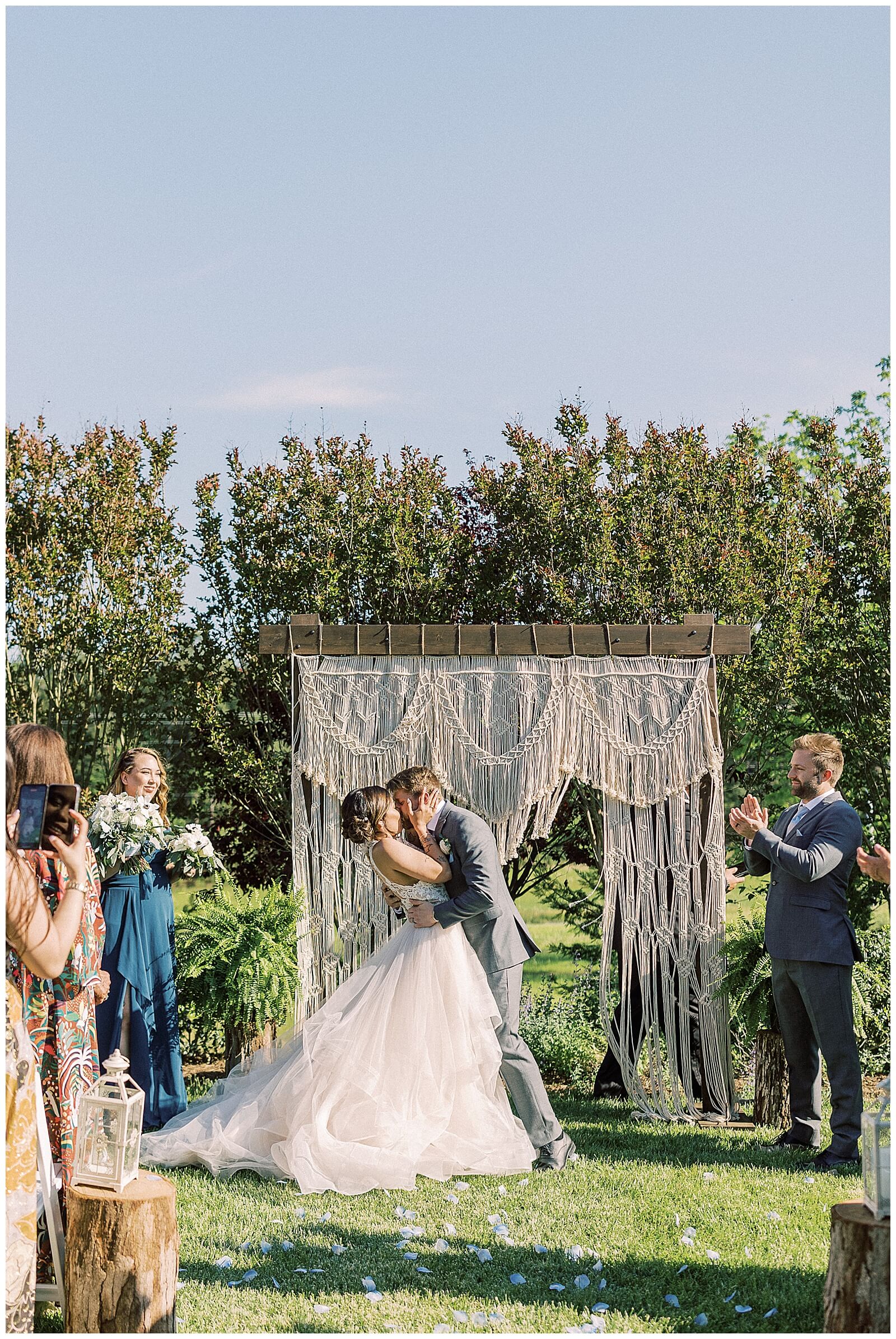 Spring Maryland Wedding | Flora Corner Farm - brigitterenee.com